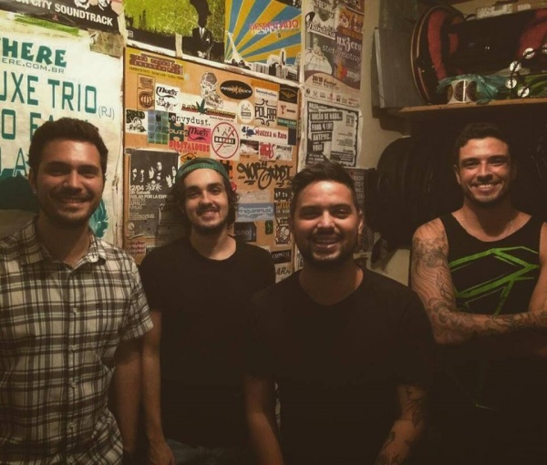 Show Catch Side - 10 anos "O Sonho Não Acabou" @Teatro Odisséia em Rio ...