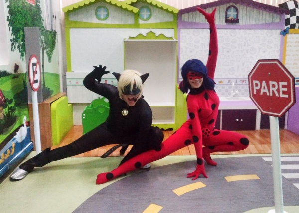 Parque Della Vittoria com Ladybug e Cat Noir em Itapevi - Sympla