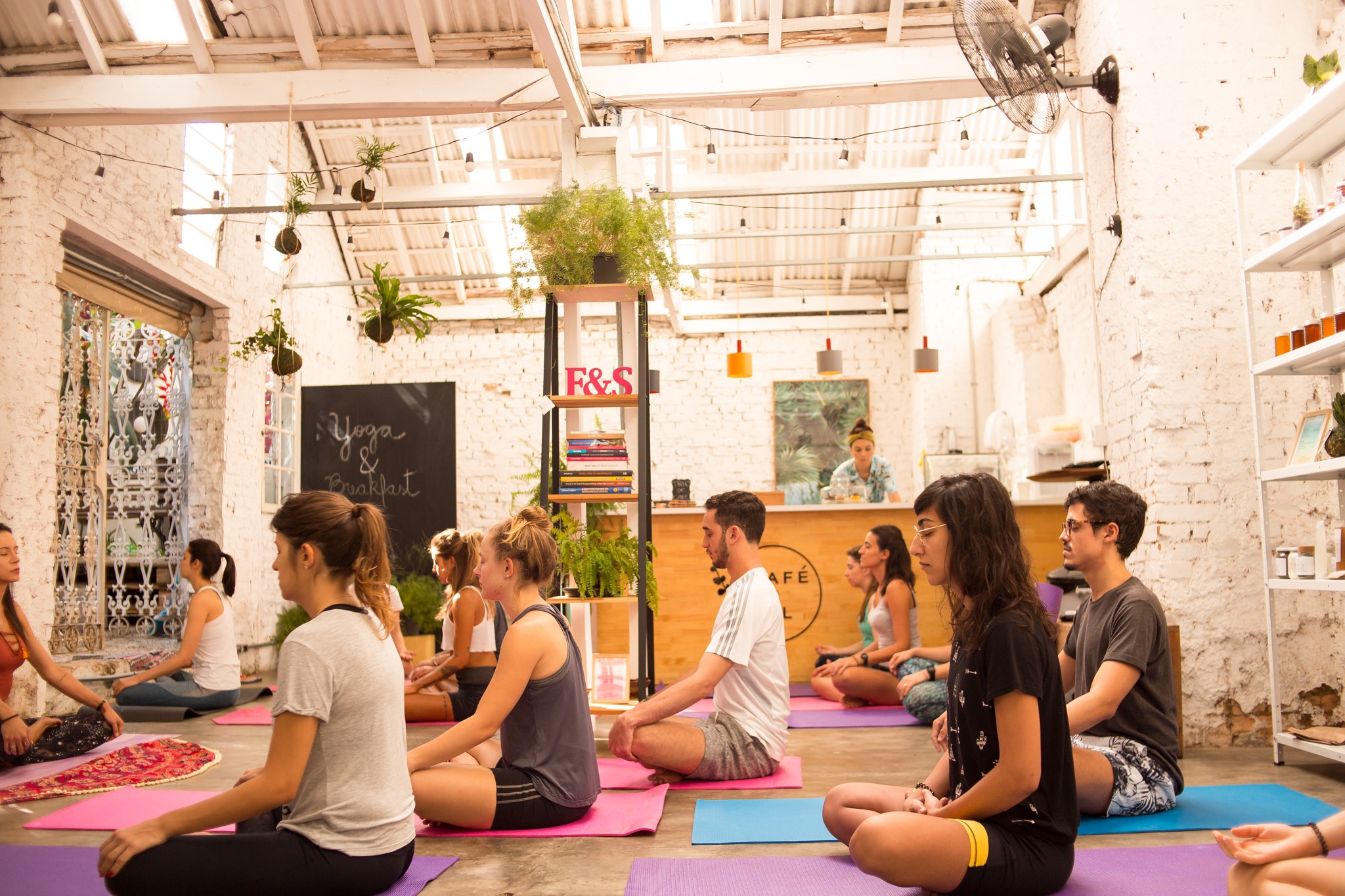 Yoga & Breakfast em São Paulo - Sympla