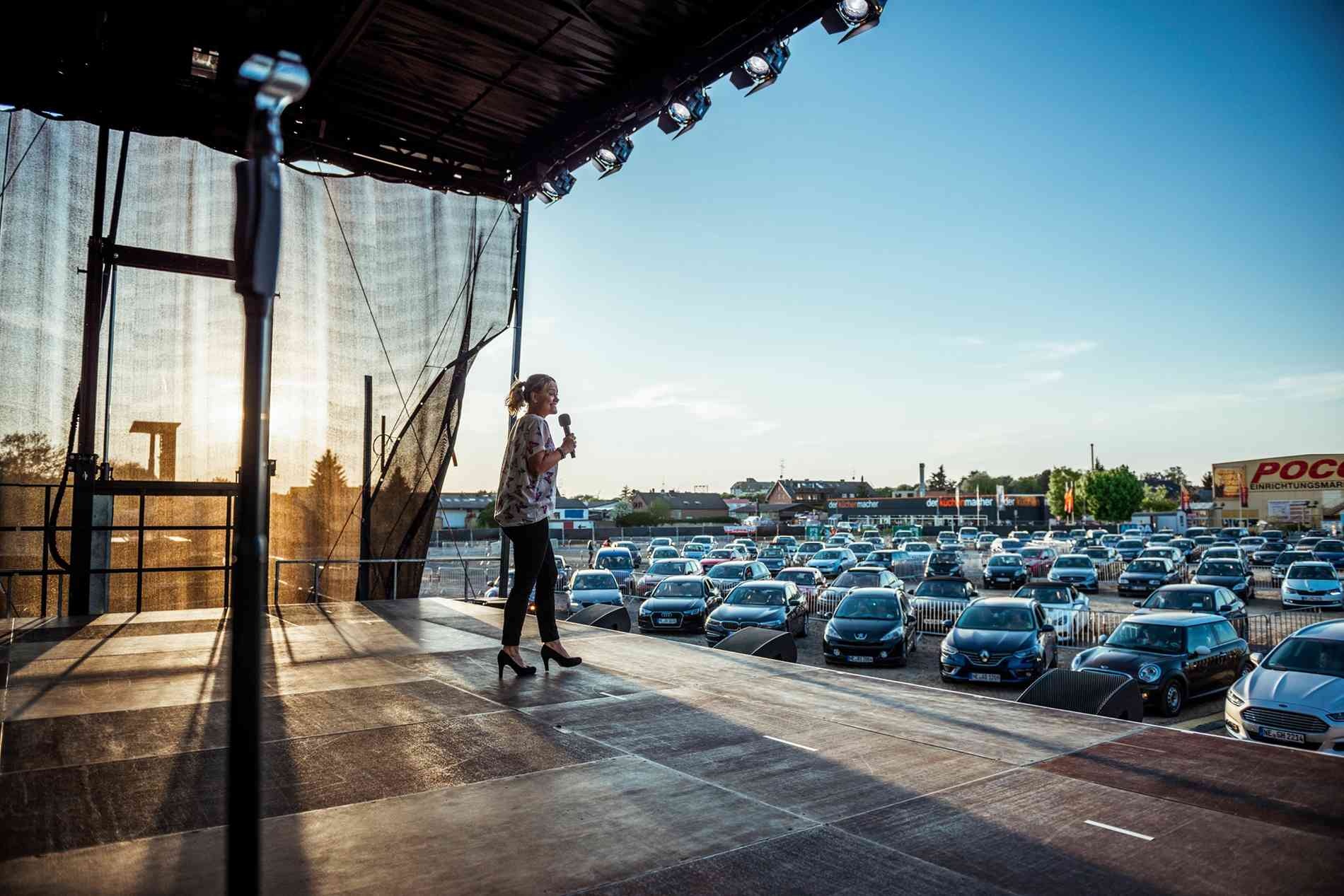 DRIVE-IN COMEDY BRASIL - O primeiro show de comédia DRIVE-IN no Brasil ...