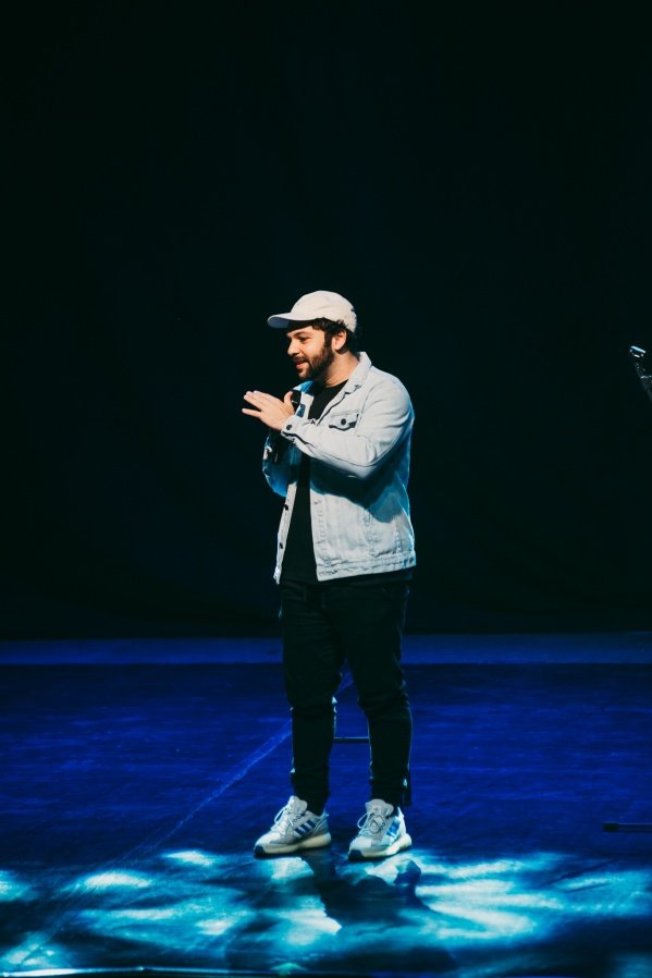 DIA 08/04 EM RIO DAS OSTRAS - STAND UP com RAPHAEL GHANEM - no TEATRO ...