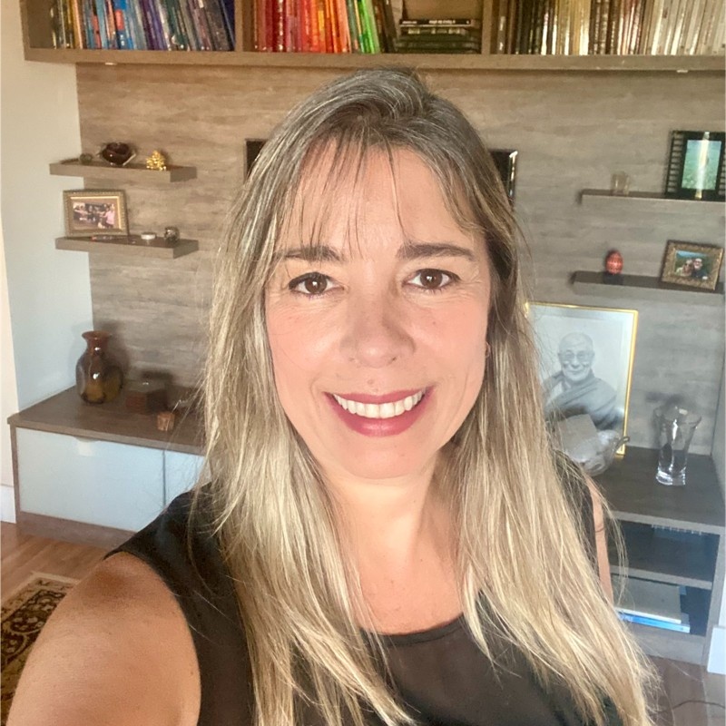 Consciência e Informação Quântica na Simulação Terra em Volta Redonda ...