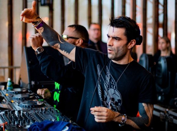 GABE @ LE CLUB em São Paulo - Sympla