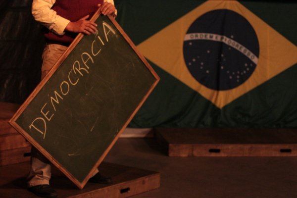 Espetáculo "COMUM" em São Paulo - Sympla