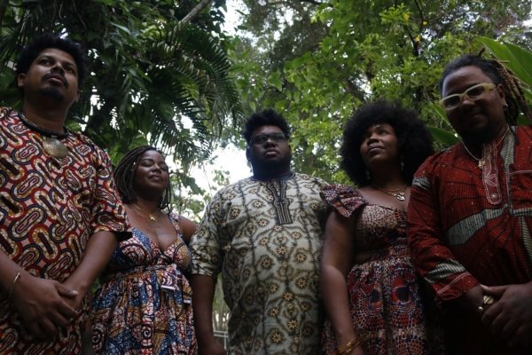 Edún Àrá Sangô: Show "Elo" - Ocupação Espaço Poste em Recife - Sympla