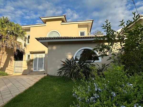 KNOW HOUSE: Linda casa em Alphaville para compor sua carteira em ...