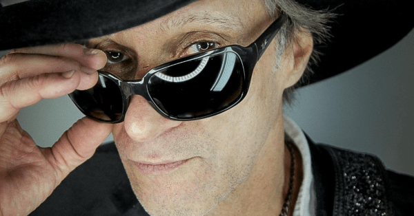Charles Master no Espaço Maestro em Porto Alegre - Sympla