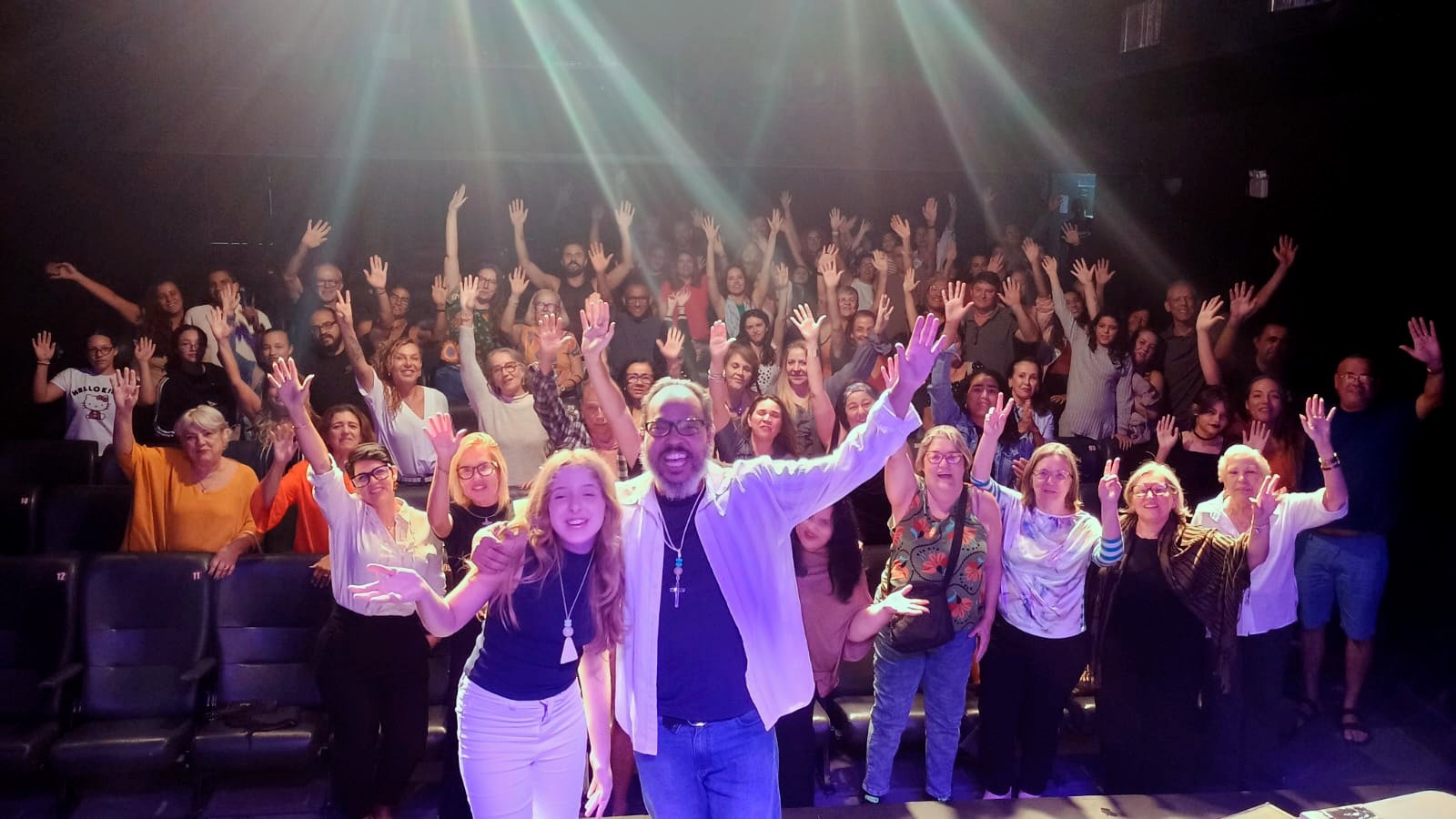 Além da Vida é Viver no Ramatis Ilha - Espetáculo Teatral com Alice ...